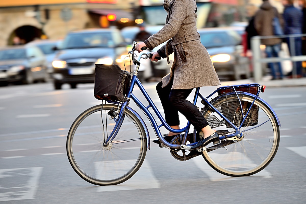 Commuter Bike vs Road Bike for Commuting: Which One is Right for You ...